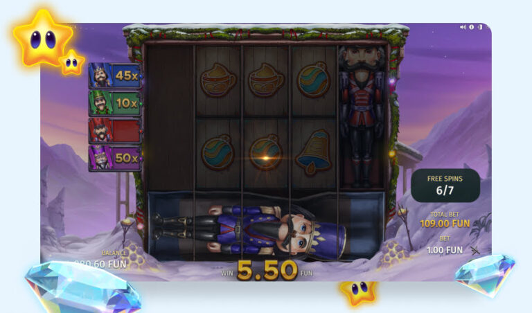 Big Stack Nutcrack | Kerstslot van Print Studios